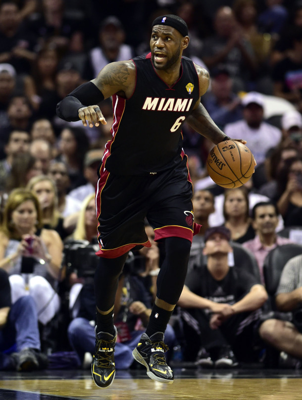 LeBron James Signs With Cavs | Hoops Rumors