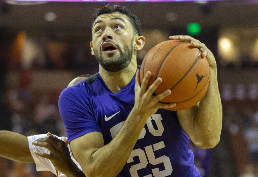 Cavaliers Sign Alex Robinson | Hoops Rumors