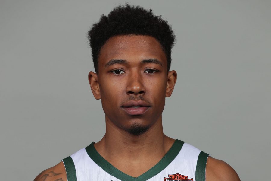 Bucks Sign Jaylen Adams To Two-Way Contract | Hoops Rumors