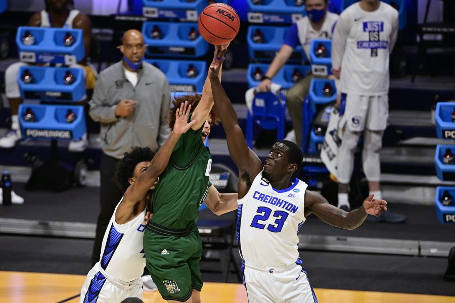 Kings Sign, Waive Damien Jefferson, Ade Murkey | Hoops Rumors
