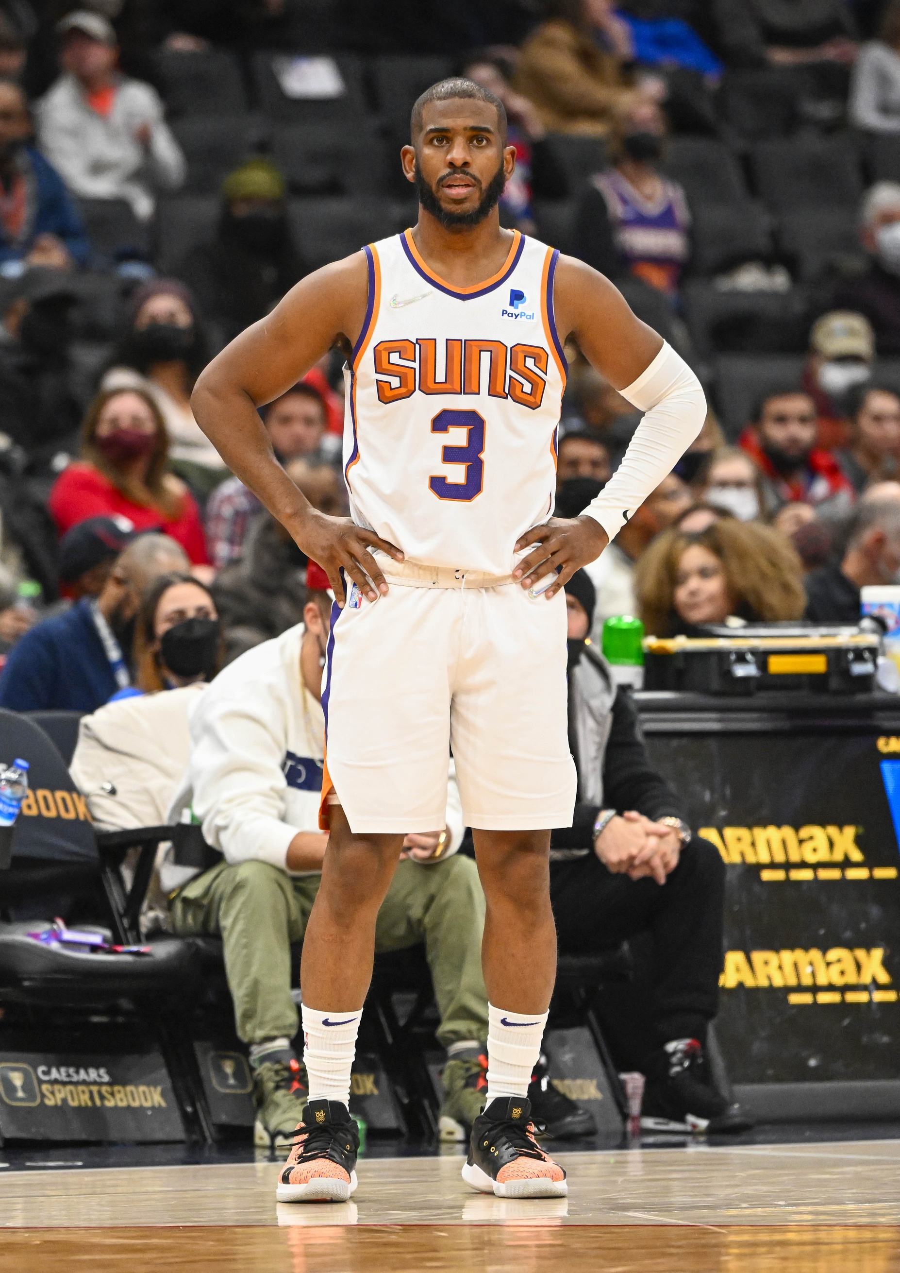 Chris Paul Returns From Thumb Injury | Hoops Rumors