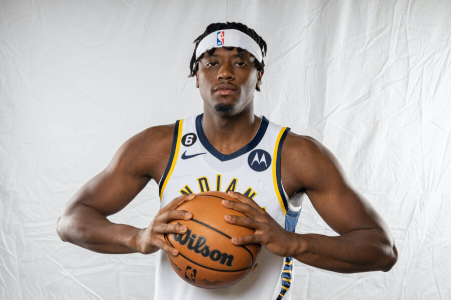 Bulls Waive Malcolm Hill, Sign Terry Taylor To Two-Way Deal | Hoops Rumors