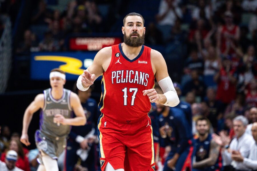 Pelicans' Valanciunas Talks Trade Rumors, Zion, More | Hoops Rumors