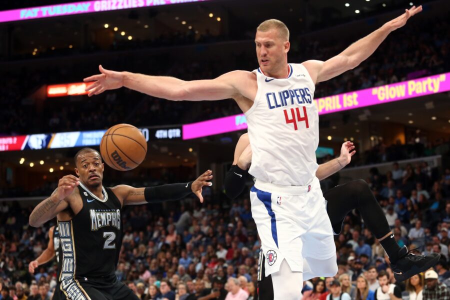 Mason Plumlee To Miss "Multiple Months;" Clippers Interested In Daniel ...