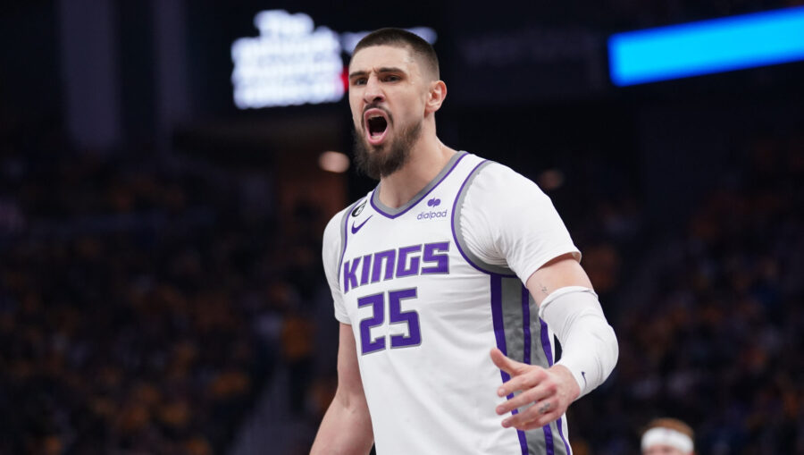 Alex Len Signs One-Year Deal With Kings | Hoops Rumors