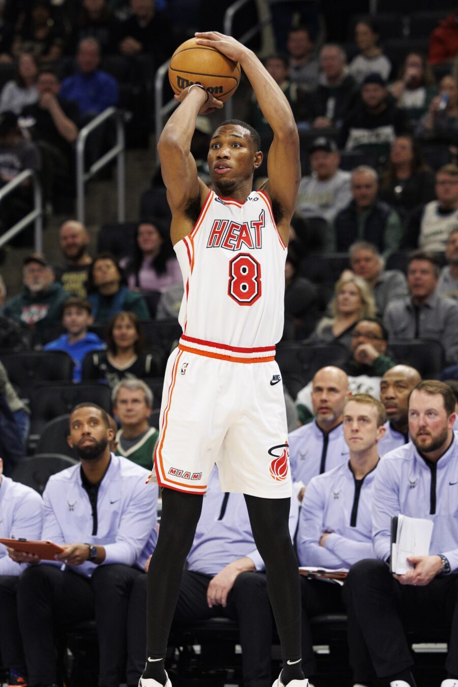 Jamal Cain Accepts Qualifying Offer, Takes Two-Way Deal With Heat ...