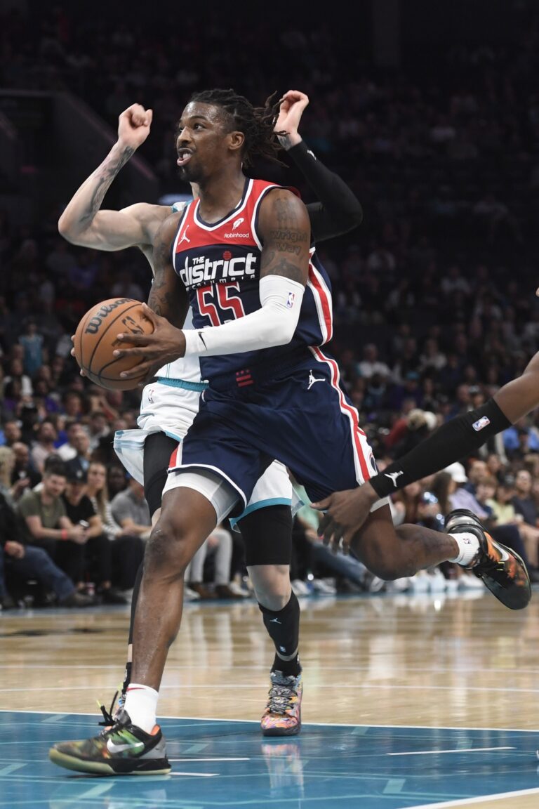 Heat Sign Guard Delon Wright | Hoops Rumors
