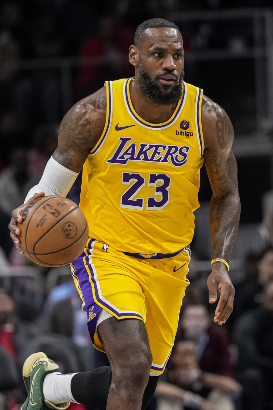 LeBron James Reportedly Seeking Nine-Figure Deal With Lakers | Hoops Rumors