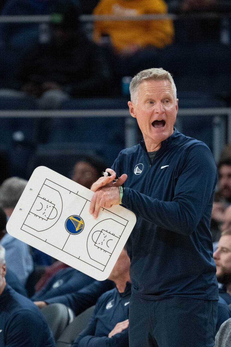 Steve Kerr Doesn't Anticipate Contract Extension Talks Until After Season | Hoops Rumors