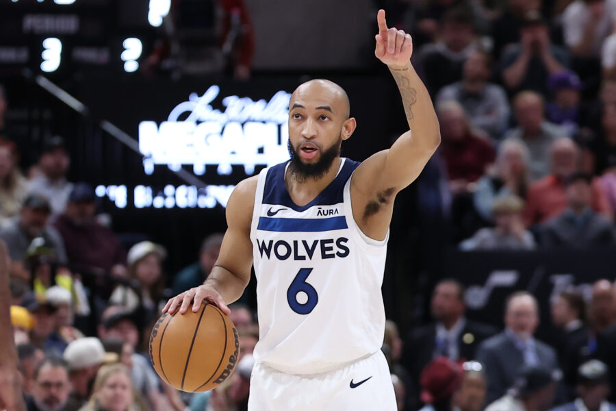 Wolves Notes: Point Guards, McLaughlin, Offense, Edwards | Hoops Rumors