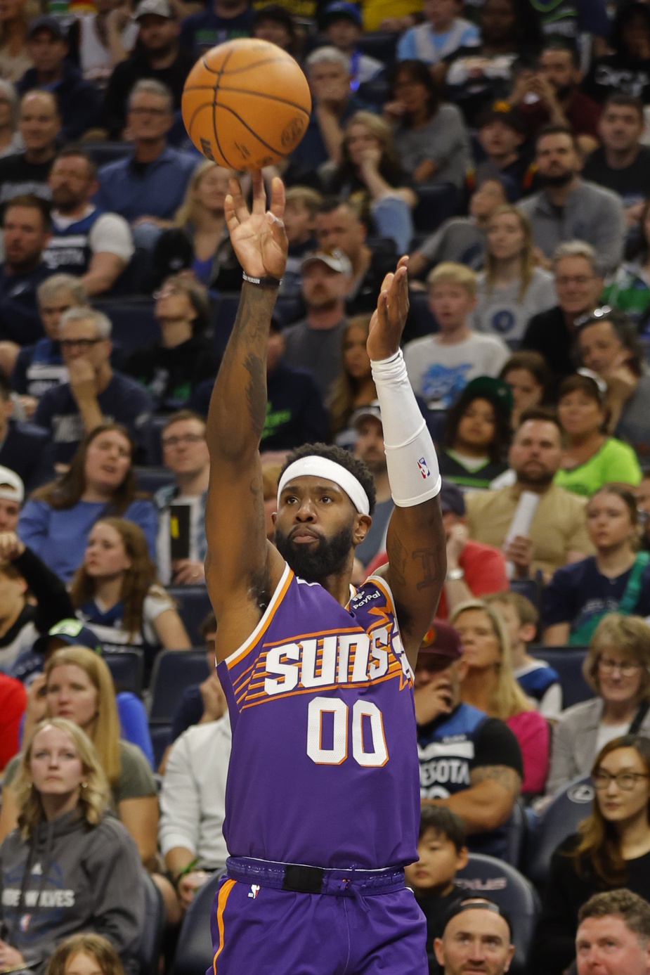 Suns Expected To Retain Royce O'Neale | Hoops Rumors