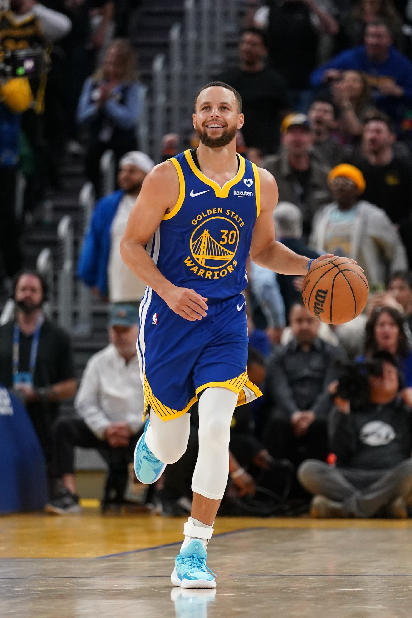 Stephen Curry Signs One-Year Extension With Warriors | Hoops Rumors