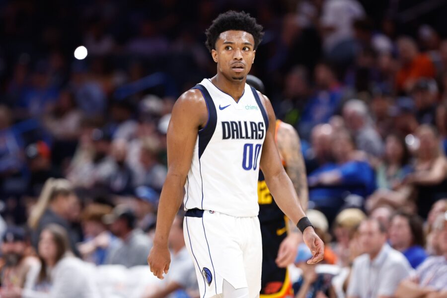 Mavericks Re-Sign Brandon Williams To Two-Way Contract | Hoops Rumors