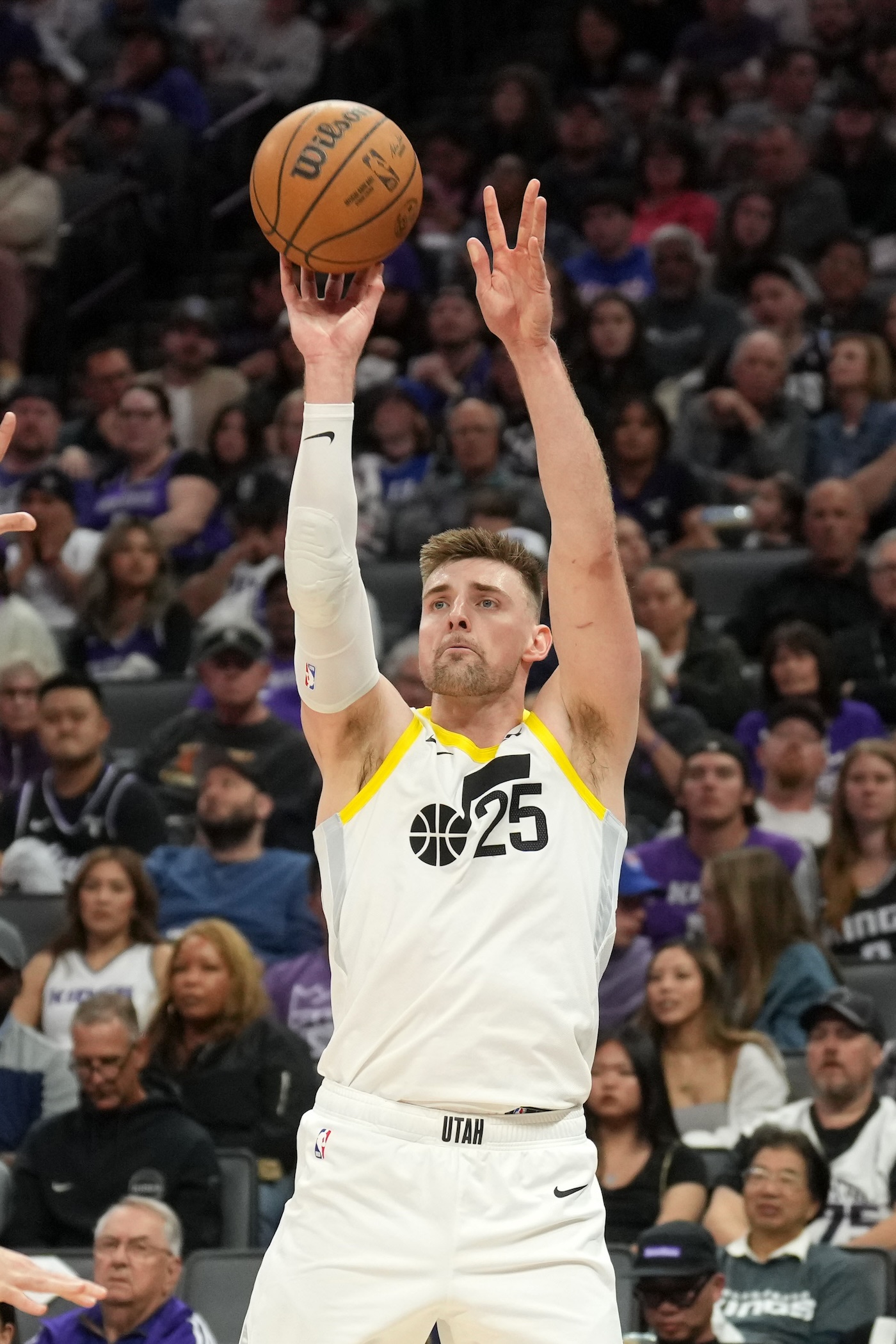 Pacers Sign Micah Potter, Waive Garrison Mathews | Hoops Rumors