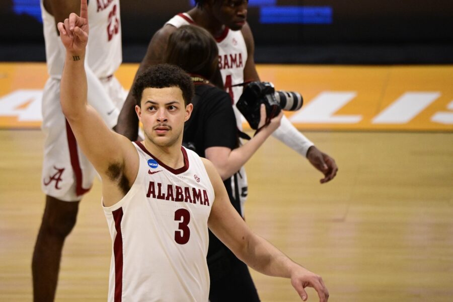 Thunder, Alex Reese Agree To Exhibit 10 Deal | Hoops Rumors