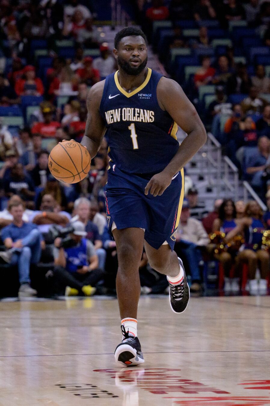 Zion Williamson Out Indefinitely With Hamstring Strain | Hoops Rumors