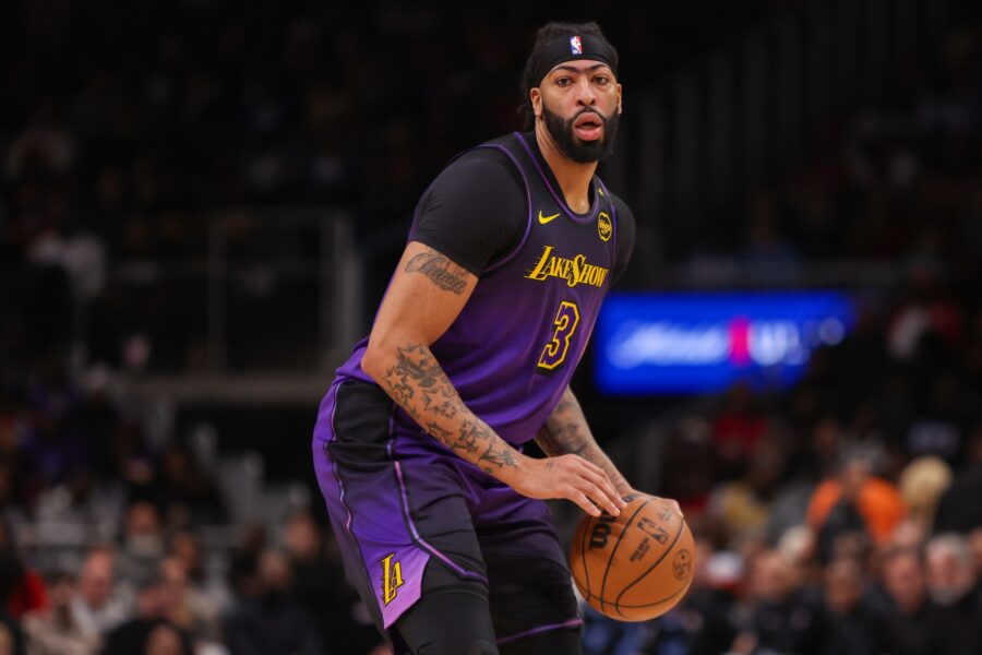 Anthony Davis Has Abdominal Strain, Out At Least One Week | Hoops Rumors