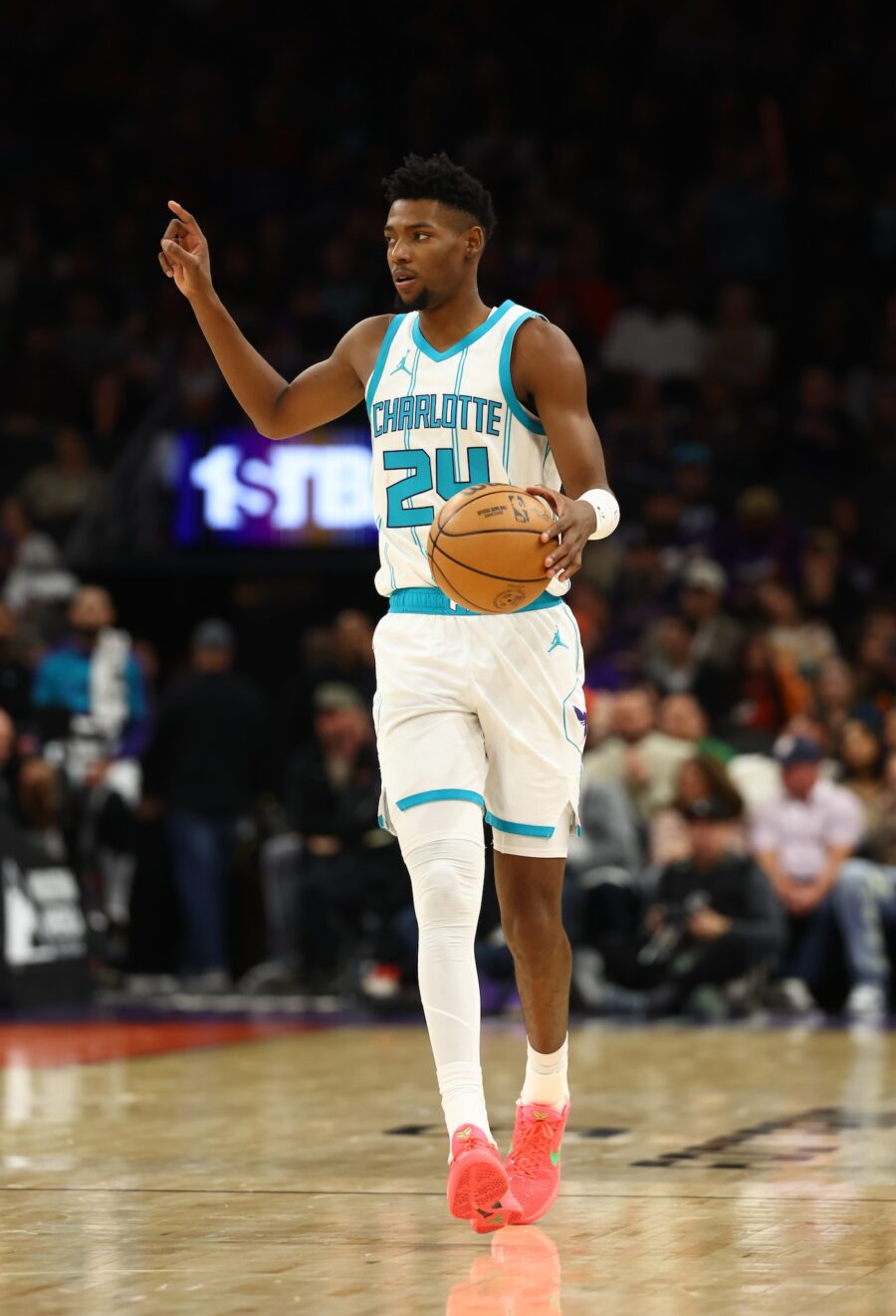 Brandon Miller Has Torn Wrist Ligament, Out Indefinitely | Hoops Rumors