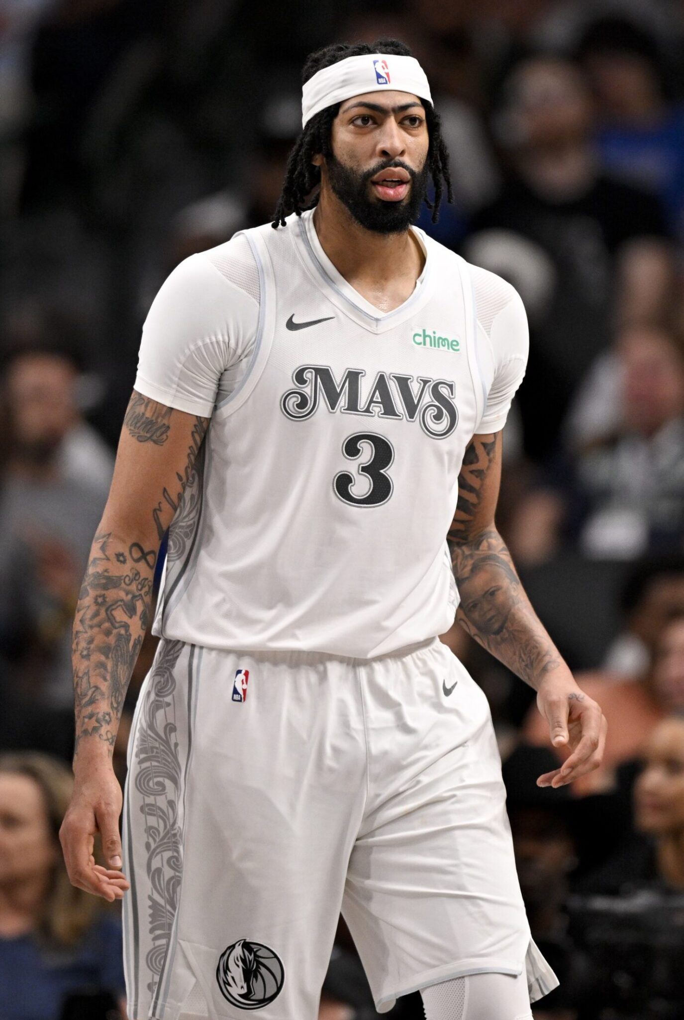 Mavs' Anthony Davis Undergoes Procedure On Eye | Hoops Rumors