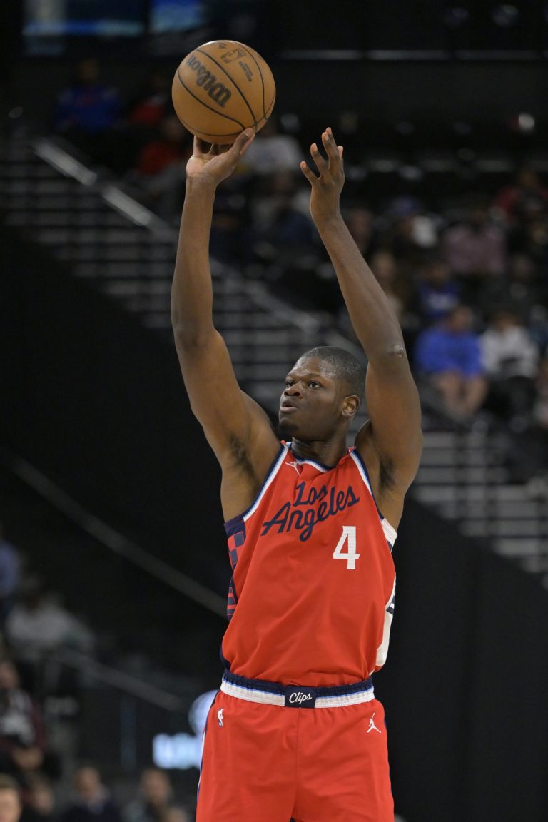 Mo Bamba Signs 10-Day Deal With Pelicans | Hoops Rumors