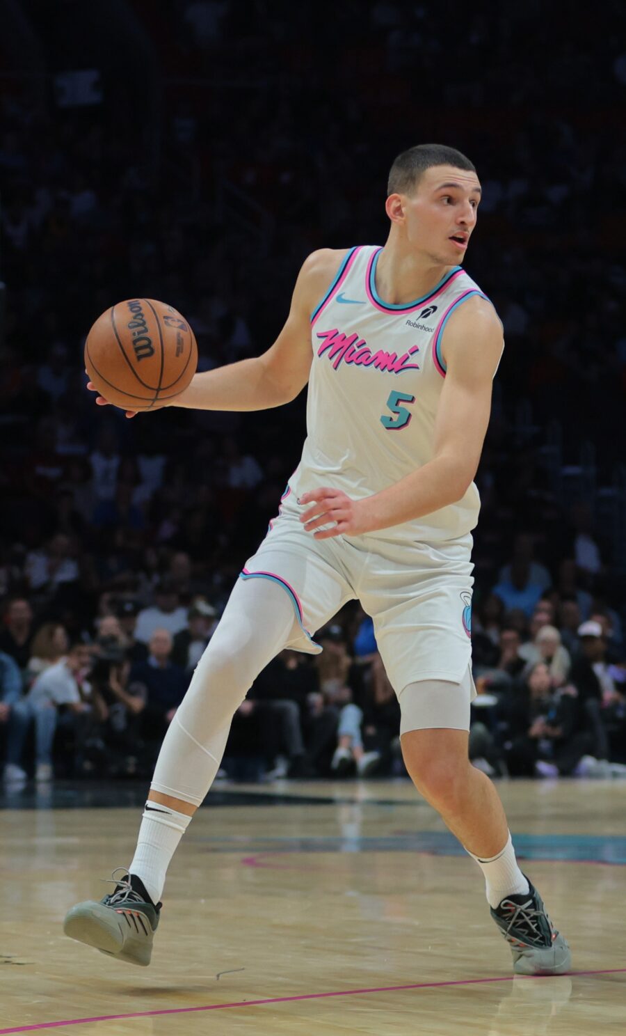 Heat's Nikola Jovic Fractures Hand In Bucks Game | Hoops Rumors