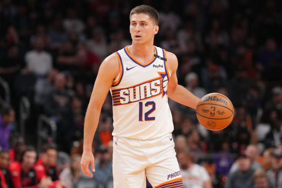 Suns Re-Sign Collin Gillespie | Hoops Rumors