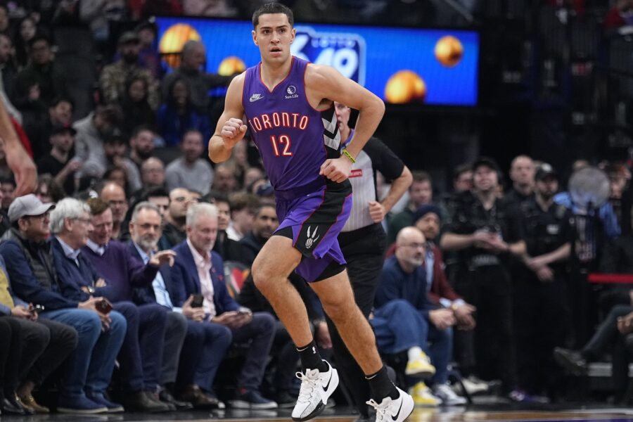 Raptors Re-Sign Cole Swider | Hoops Rumors