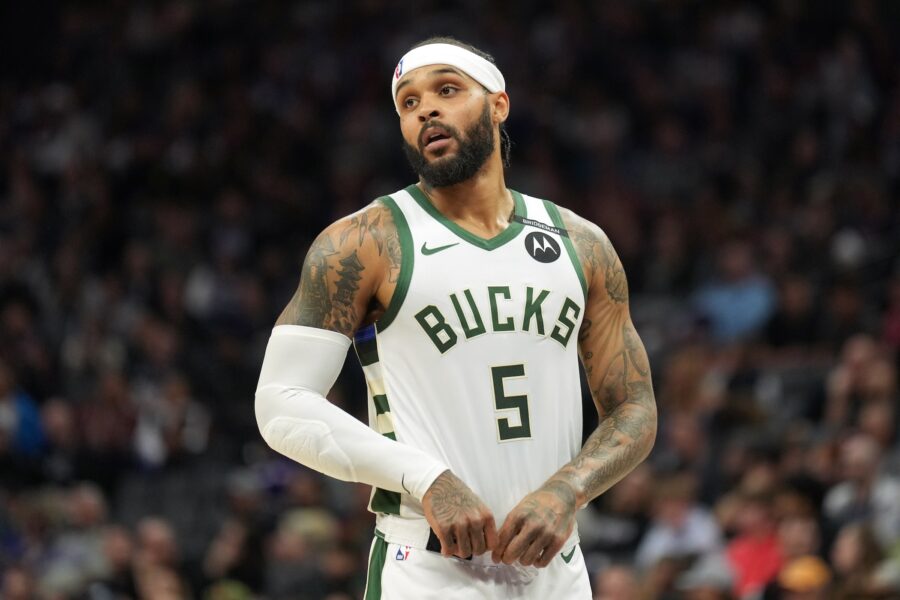 Gary Trent Jr. Remains With Bucks On Two-Year Deal | Hoops Rumors