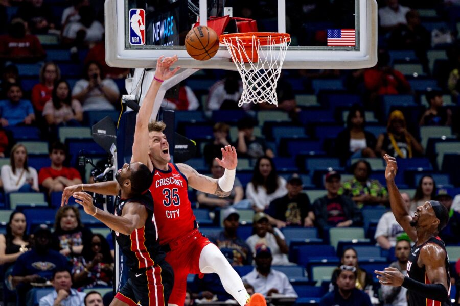 Lakers Waive Kylor Kelley | Hoops Rumors