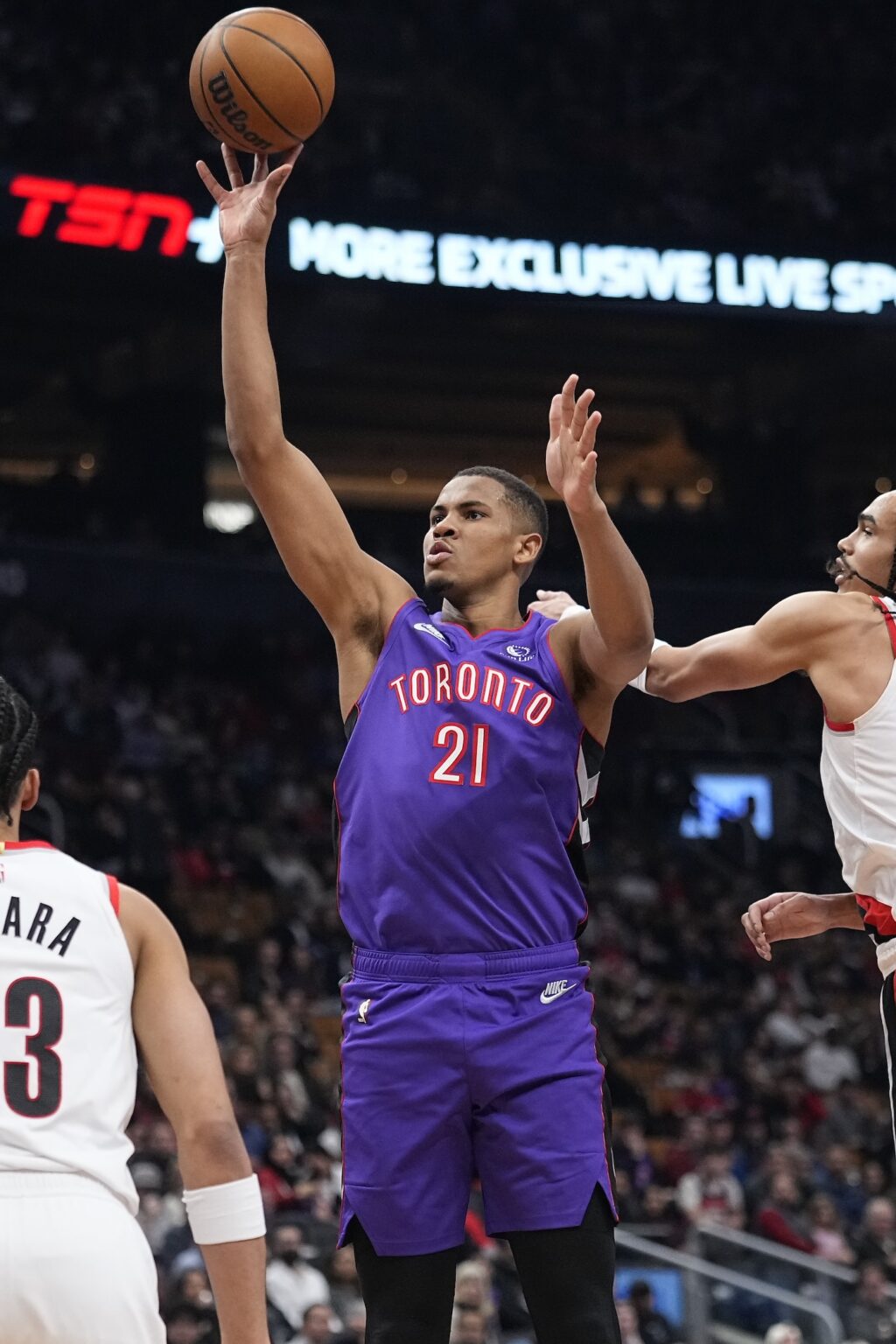 Raptors Waive Orlando Robinson, Cole Swider | Hoops Rumors