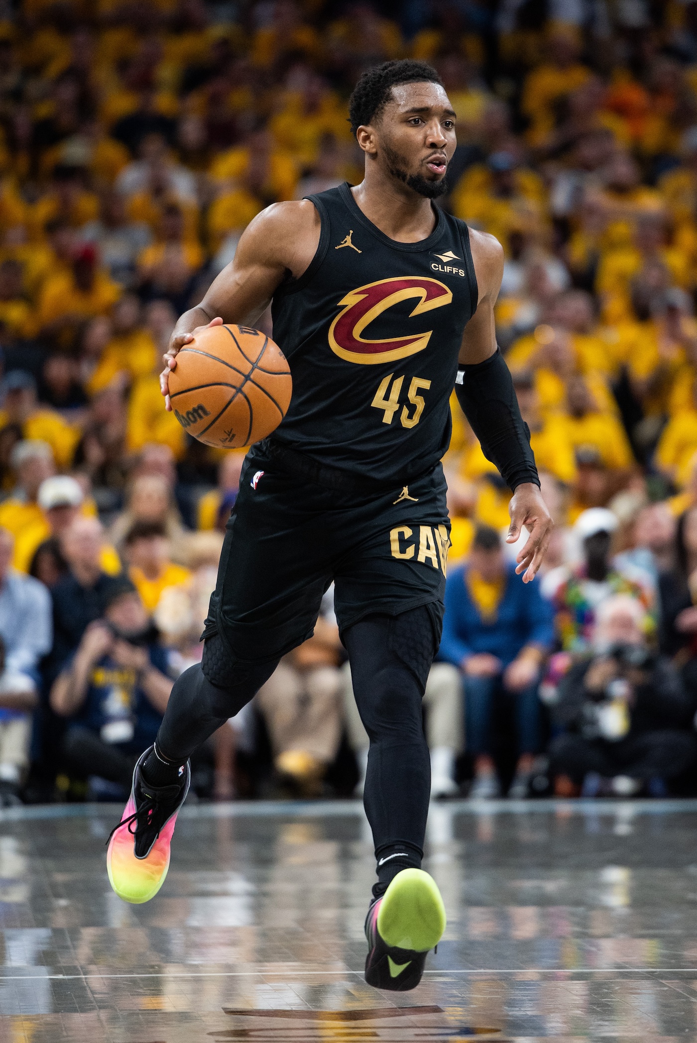 Donovan Mitchell To Undergo MRI On Injured Ankle | Hoops Rumors