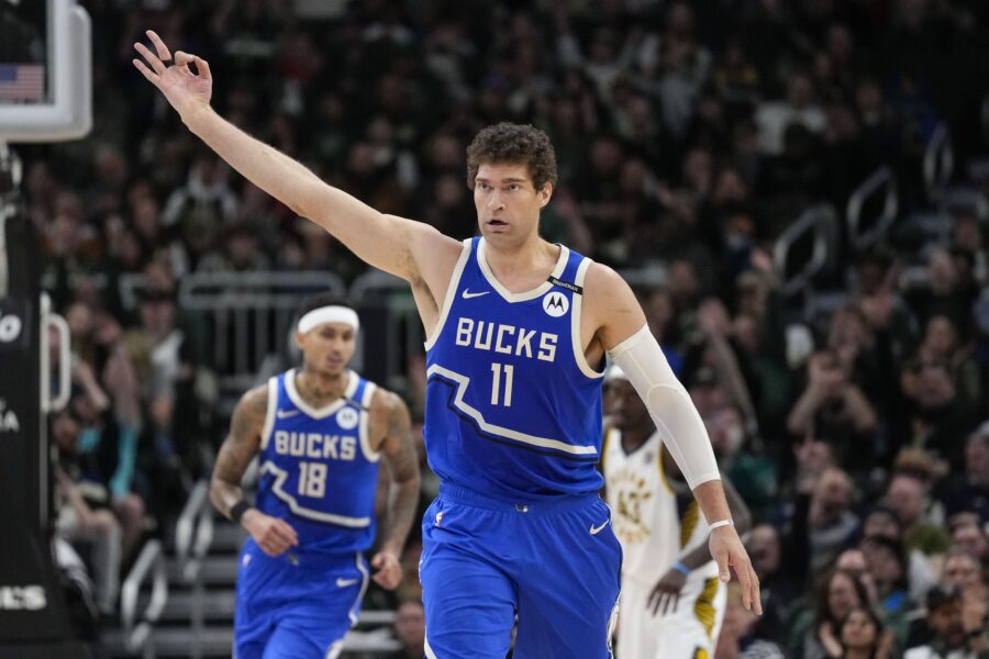 Clippers Sign Brook Lopez To Two-Year Deal | Hoops Rumors