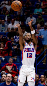 Kittynobi video brunette with average figure and pleasant