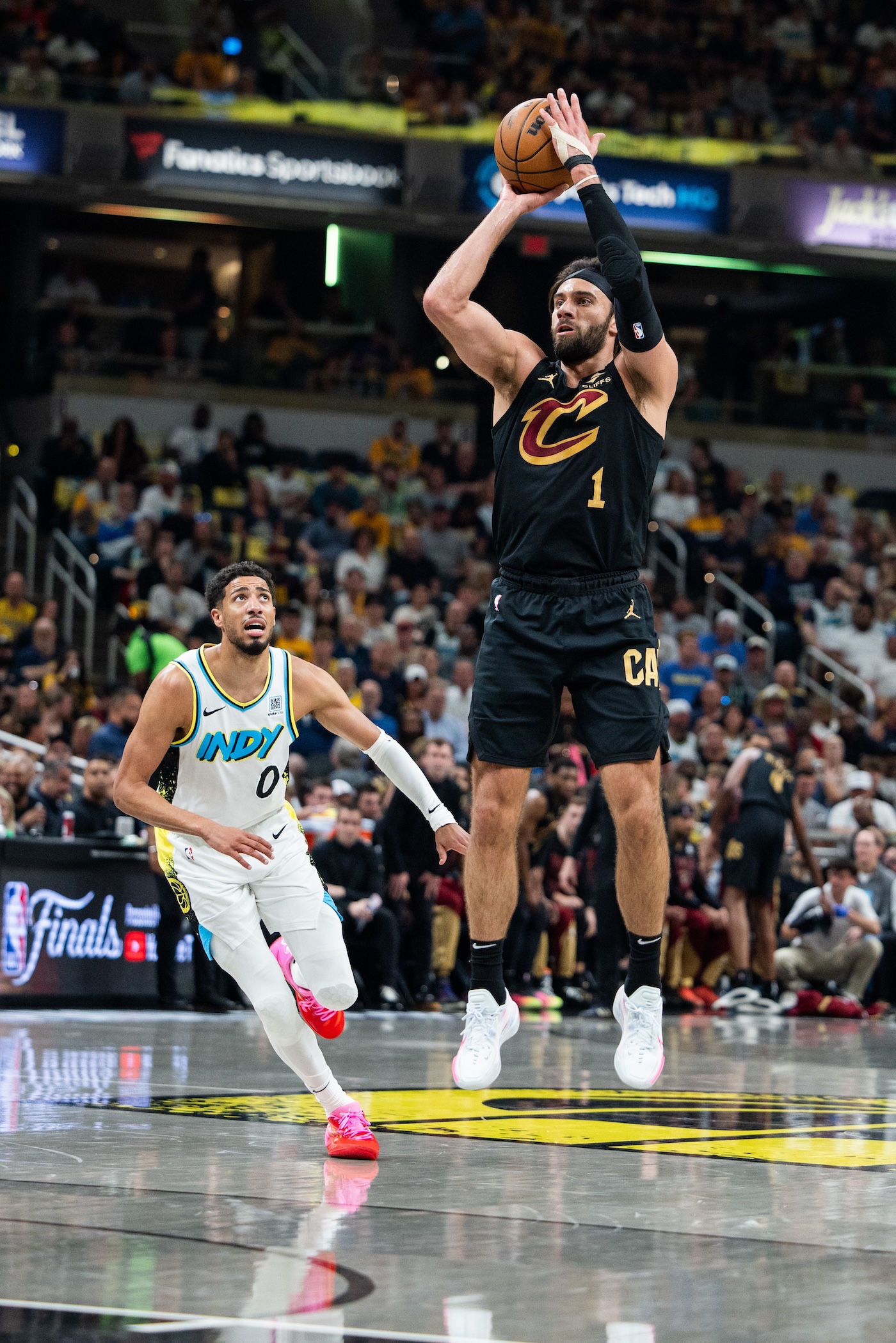 Cavs' Strus Undergoes Foot Surgery, Out At Least 3-4 Months | Hoops Rumors