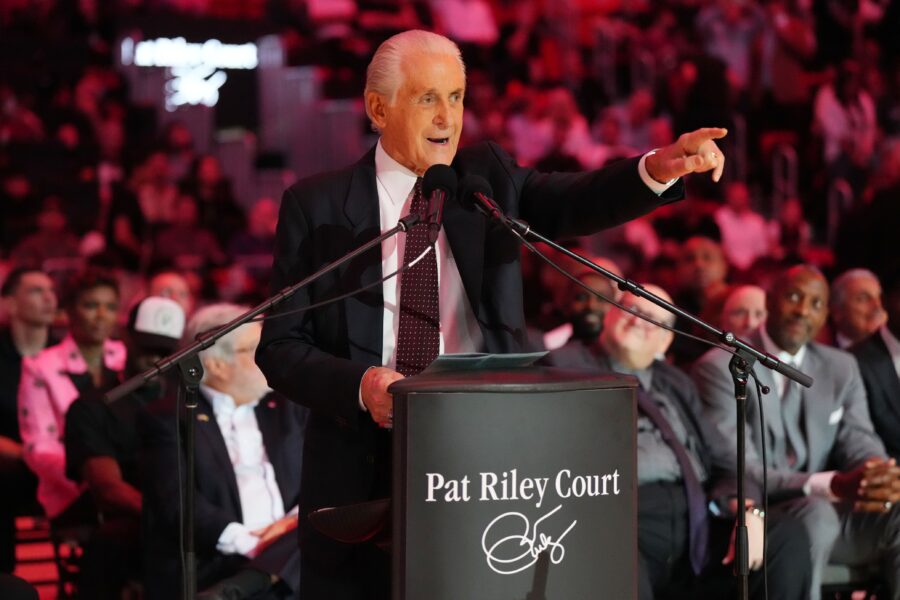 Lakers To Unveil Pat Riley Statue On Feb. 22 | Hoops Rumors