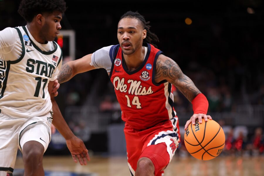 Nets Sign D'Andre Davis To Partially Guaranteed Deal | Hoops Rumors