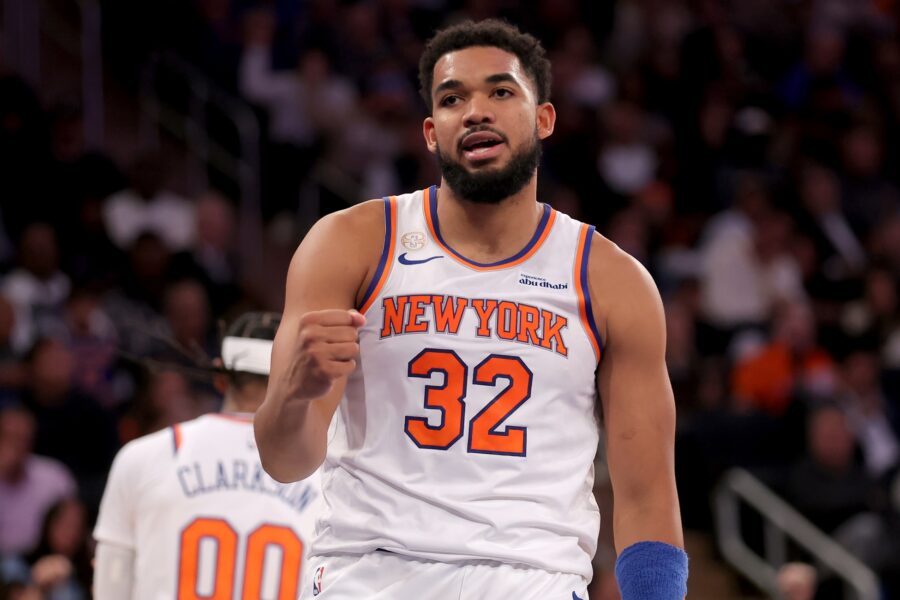 Knicks Notes: Towns Triumphs, Rotation Adjustments, Mitchell Robinson's ...