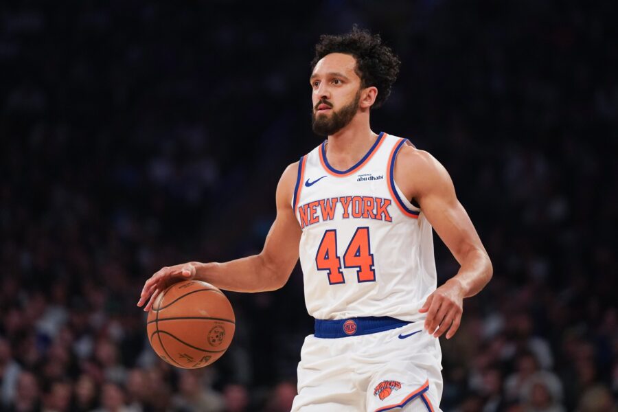 Knicks' Landry Shamet Leaves Game With Shoulder Injury | Hoops Rumors