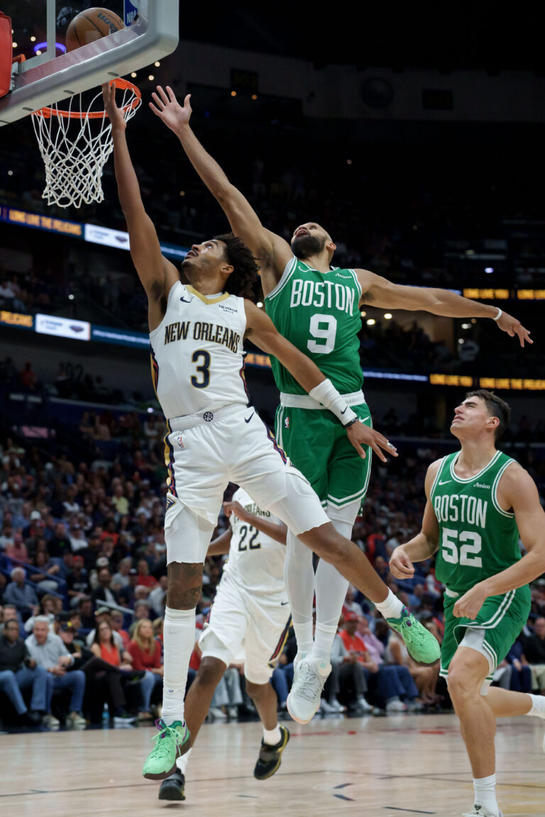 Jordan Poole Sidelined With Left Quad Strain | Hoops Rumors