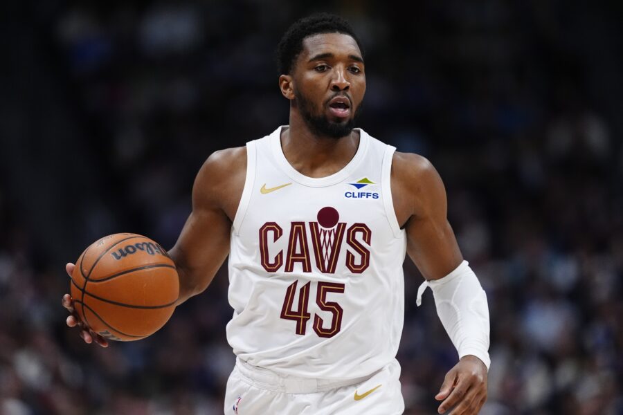 Cavs Aim for Donovan Mitchell Extension as Star Guard Loves Cleveland ...