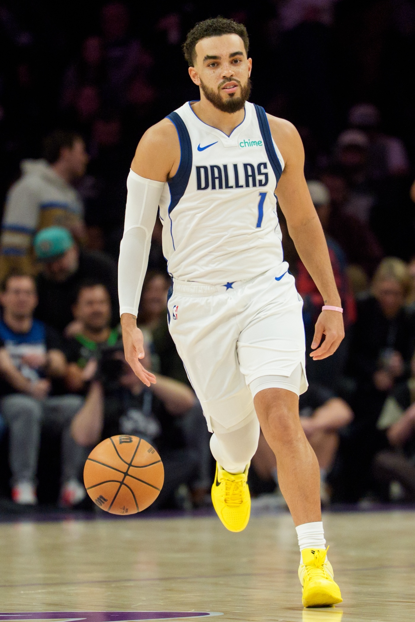 Mavericks Waive Tyus Jones | Hoops Rumors