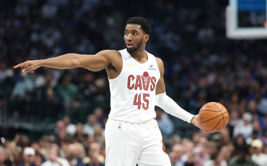 Injury Notes: Mitchell, Hart, Edwards, Isaac, Carter | Hoops Rumors